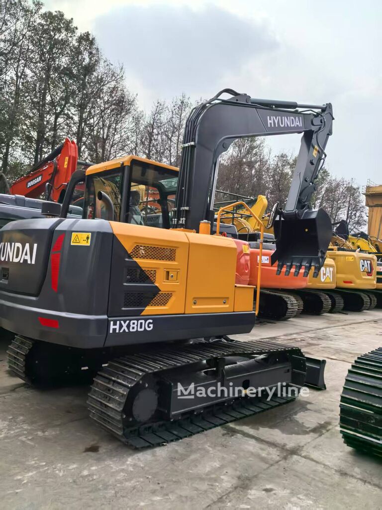 Novi Hyundai HX80 bager guseničar