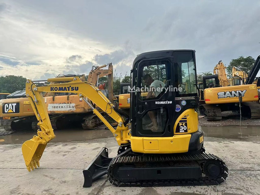 Komatsu PC30MR mini bager