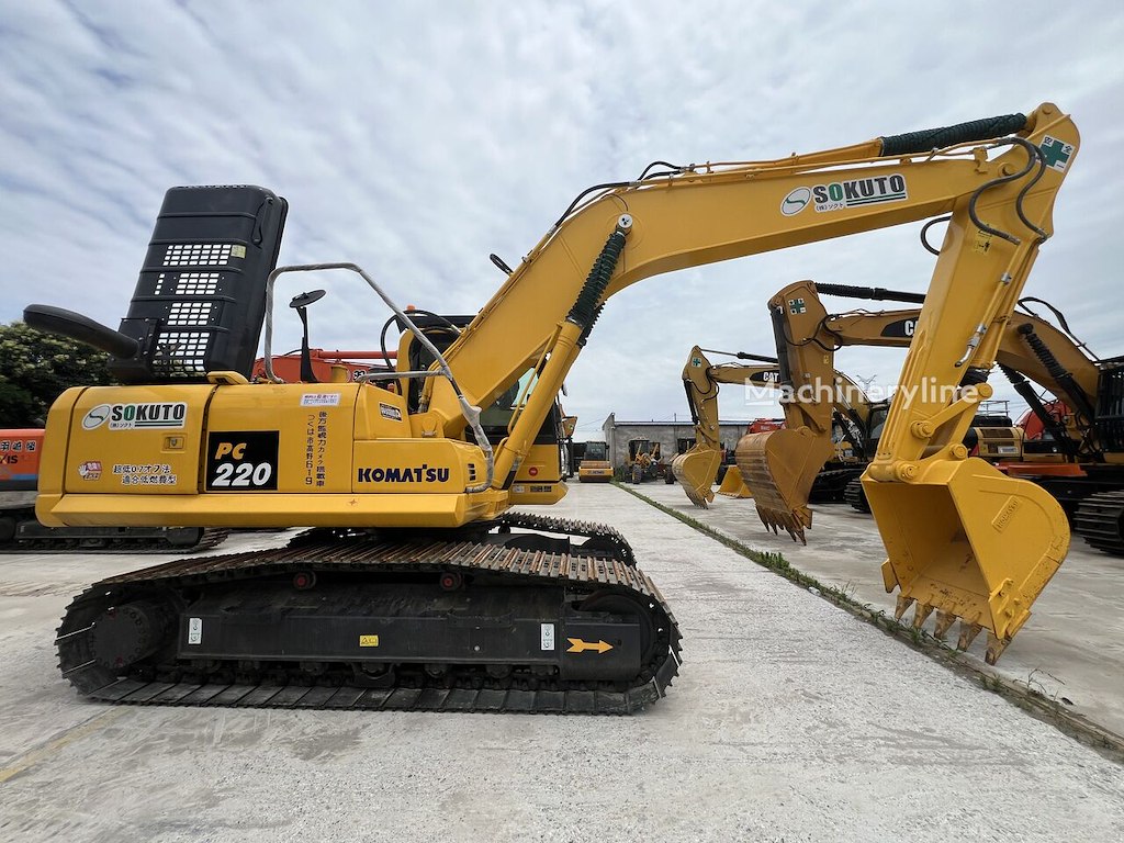 Komatsu PC220 bager guseničar