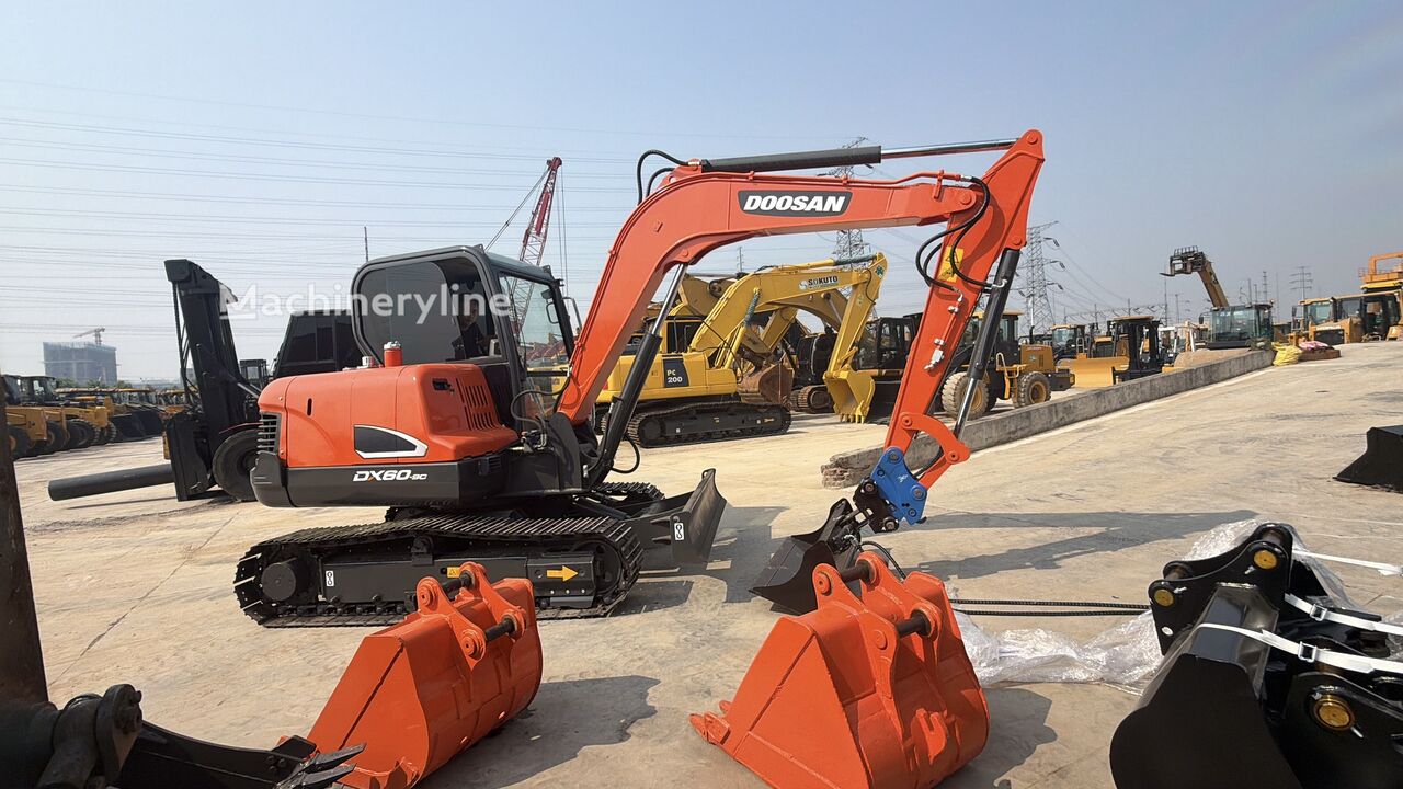Doosan DX60-9C midi bager