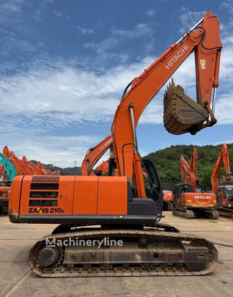 Hitachi ZX210H bager guseničar