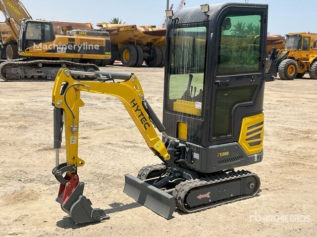 Prodaje se Hytec F1300 mini bager na aukciji