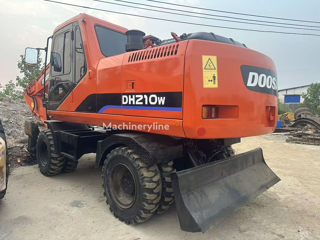 Doosan DH210W bager točkaš