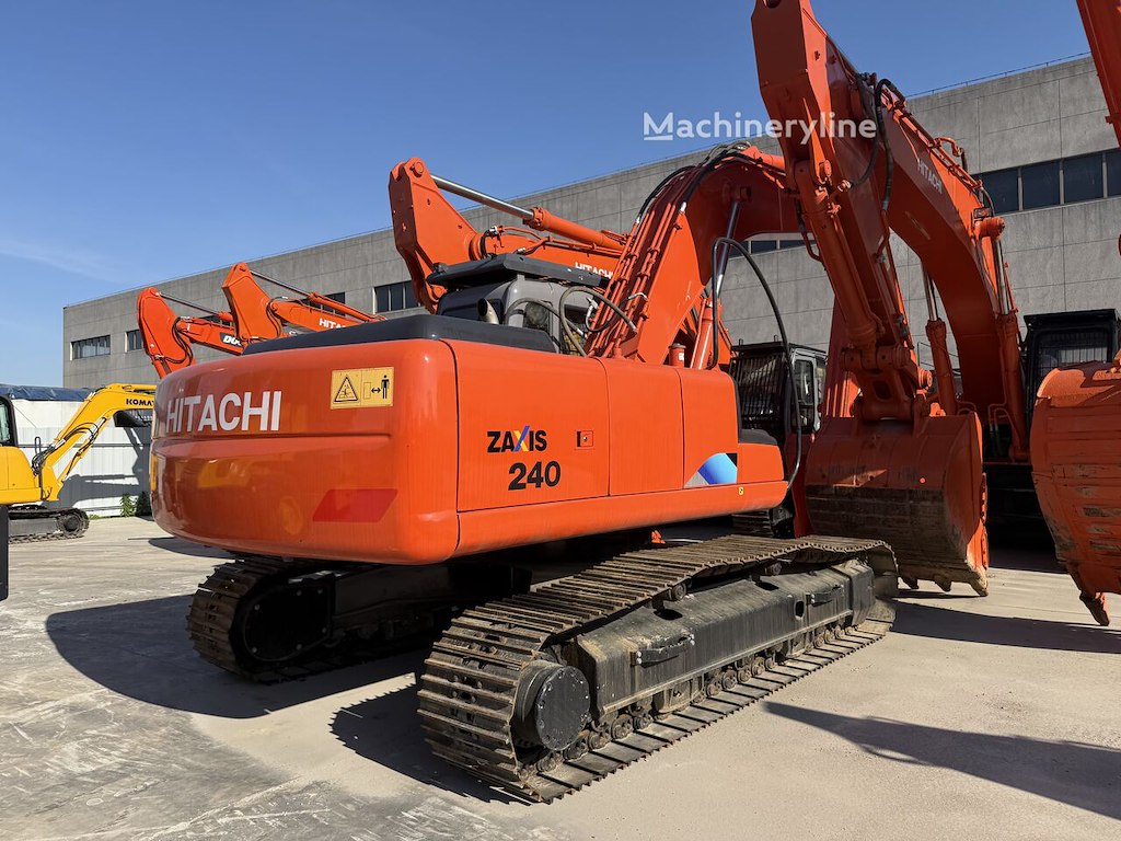 Hitachi ZX240 bager guseničar