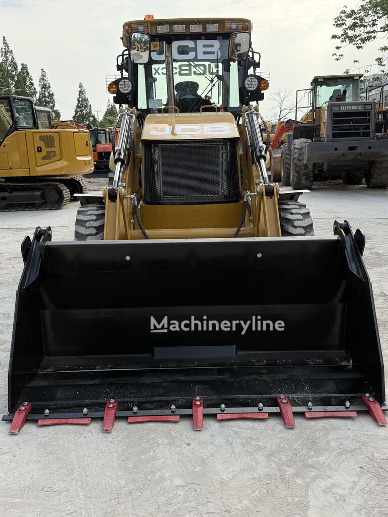Novi JCB 3CX bager-utovarivač
