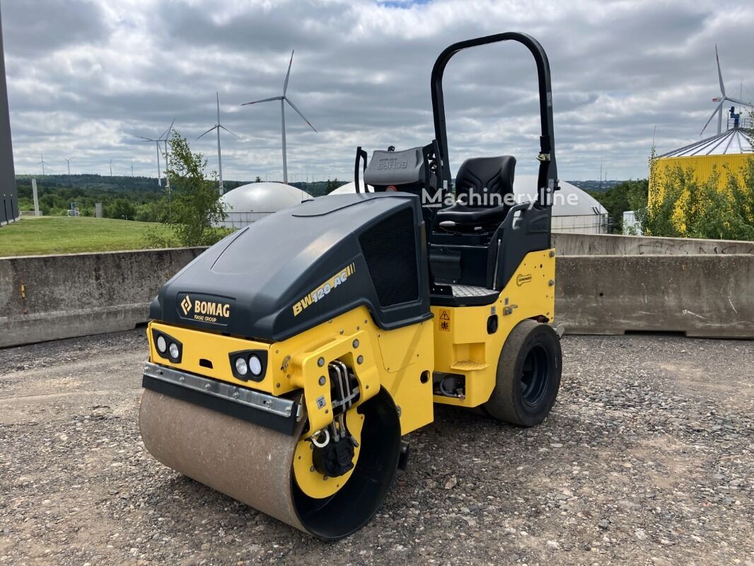 BOMAG BW 120 AC-5 Stage IIIa/Tier 4i mali valjak