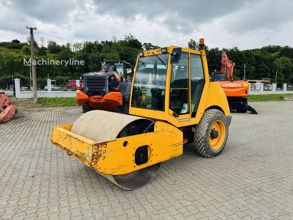 Ammann AC 70 kompaktor s jednim valjkom