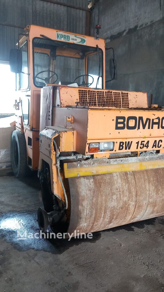 BOMAG BW154 valjak za asfalt