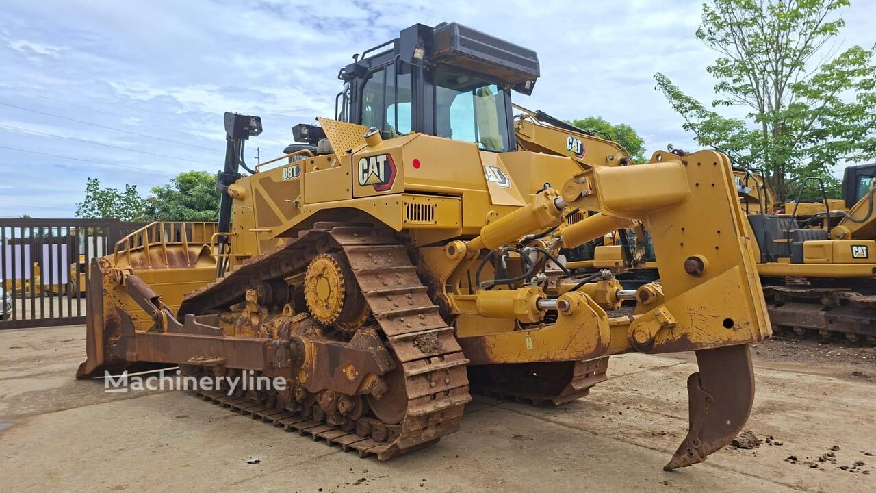 Caterpillar D8T Good condition, low hours! buldožer