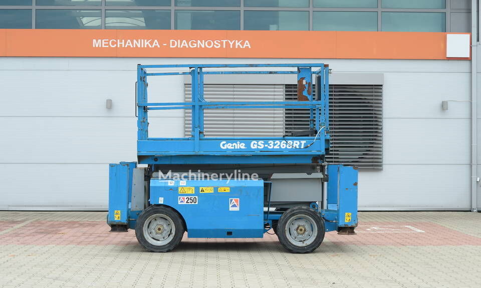 Genie GS 3268 RT (250) podest ruchomy nożycowy makazasta platforma