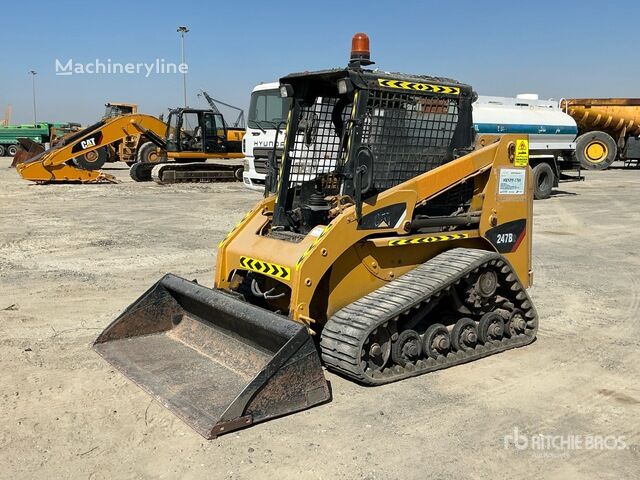 Prodaje se Caterpillar 247B2 mini utovarivač guseničar na aukciji