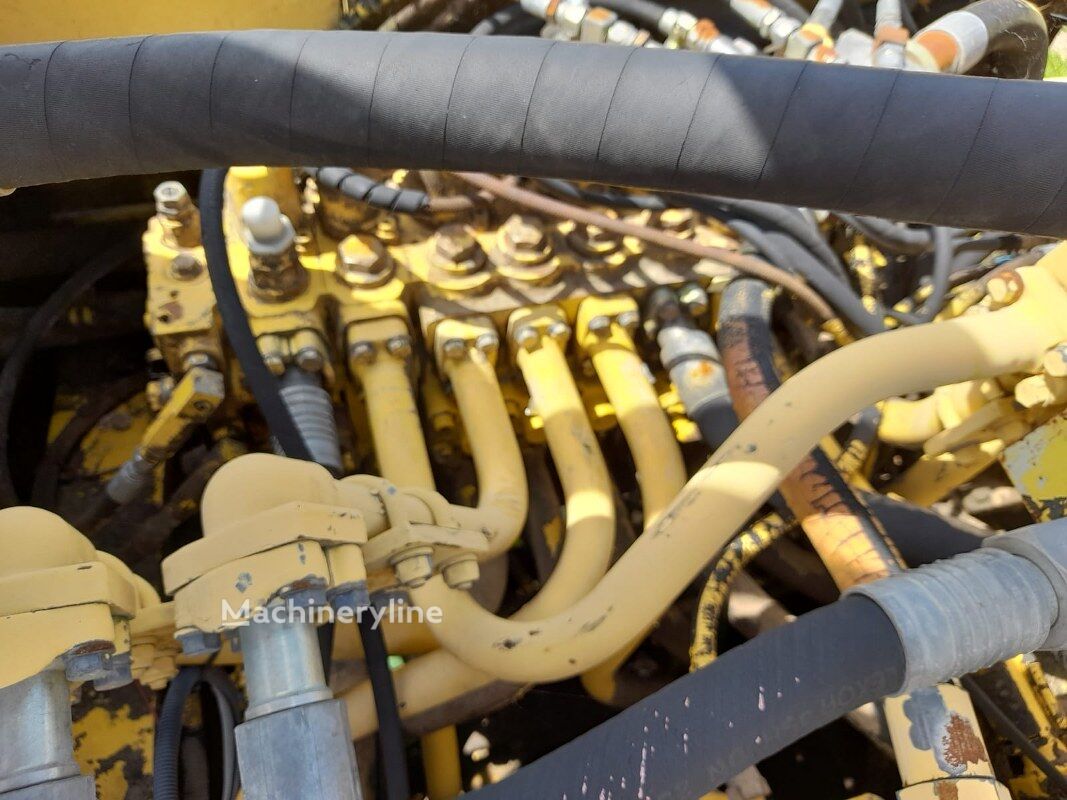 Hidraulični razvodnik za Komatsu PC340 NLC - 6K bagera