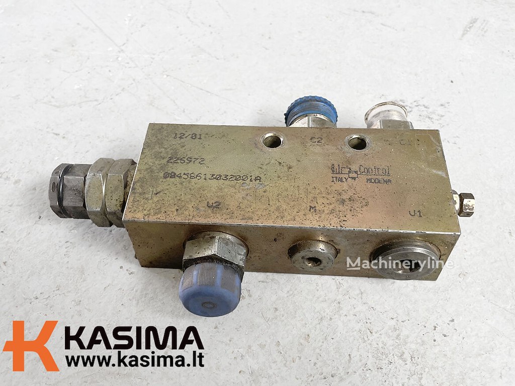 226972 08458613032001A hidraulični razvodnik za Manitou MLT 633 TLS teleskopskog utovarivača
