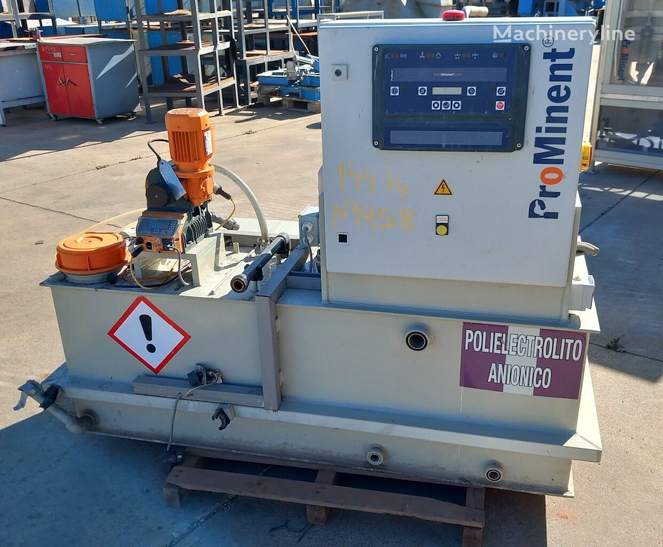 Fenwick XG 12 hemijska pumpa