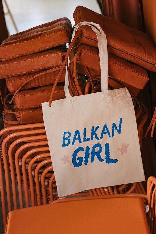 Balkan girl ceger