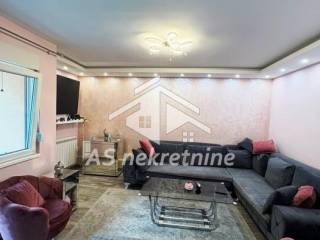 Trosobni stan u dobrom stanju, Lekino brdo, Beograd