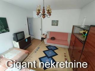 Trosobni stan gavrila principa, Staro groblje - Bulevar zona I - Kalač brdo, Niš