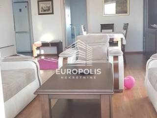 Trosobni stan 11. Krajiške divizije, Labudovo brdo, Beograd