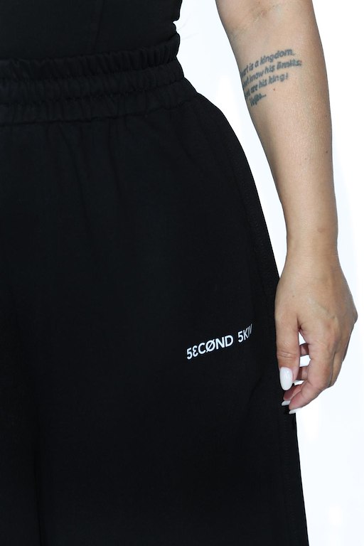 555 ESSENTIAL SET BLACK: BODY + SWEATPANTS