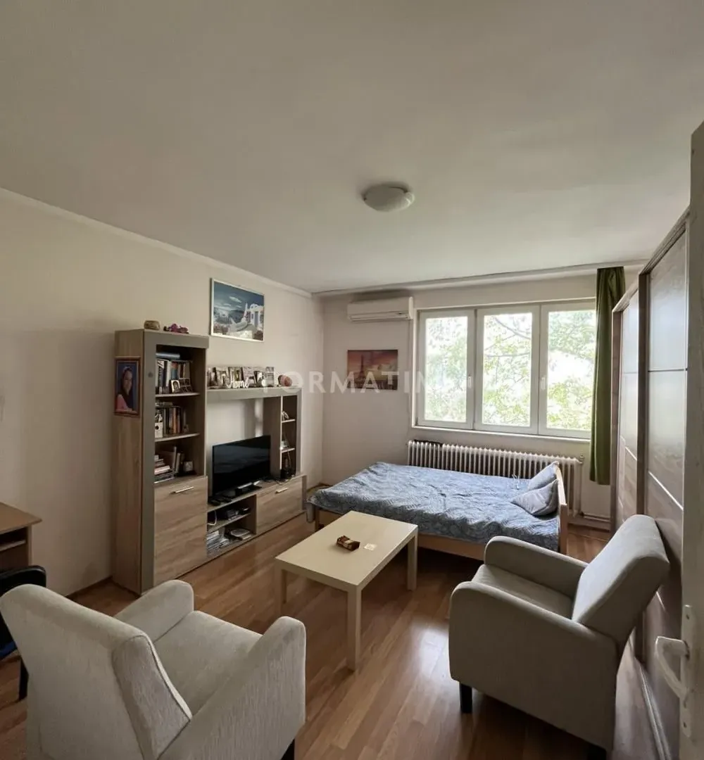 Izdavanje, dvosoban stan, 54m², Karaburma, Palilula Sve Podlokacije