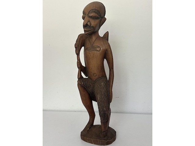 Afrički lovac - skulptura od drveta, visina 48 cm