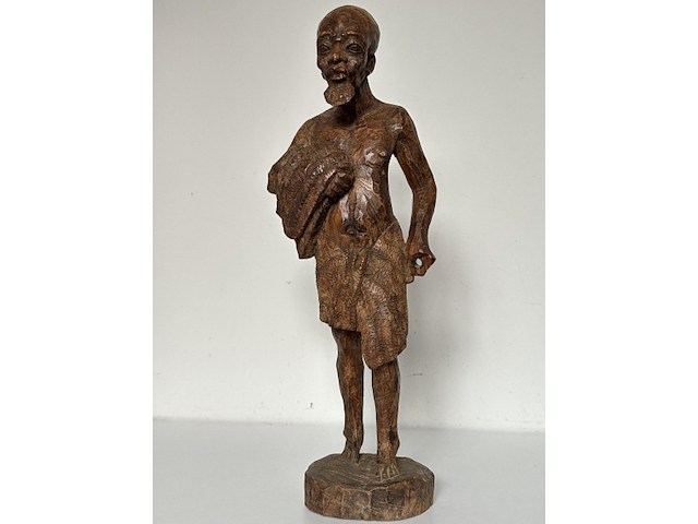 Afrikanac - putnik, skulptura od drveta, visina 51 cm