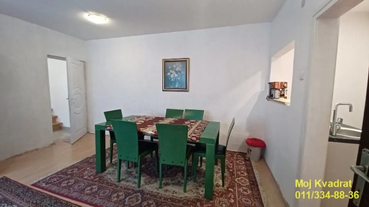 Prodaja, trosoban stan, 66m², Zemun Kalvarija, Zemun Sve Podlokacije