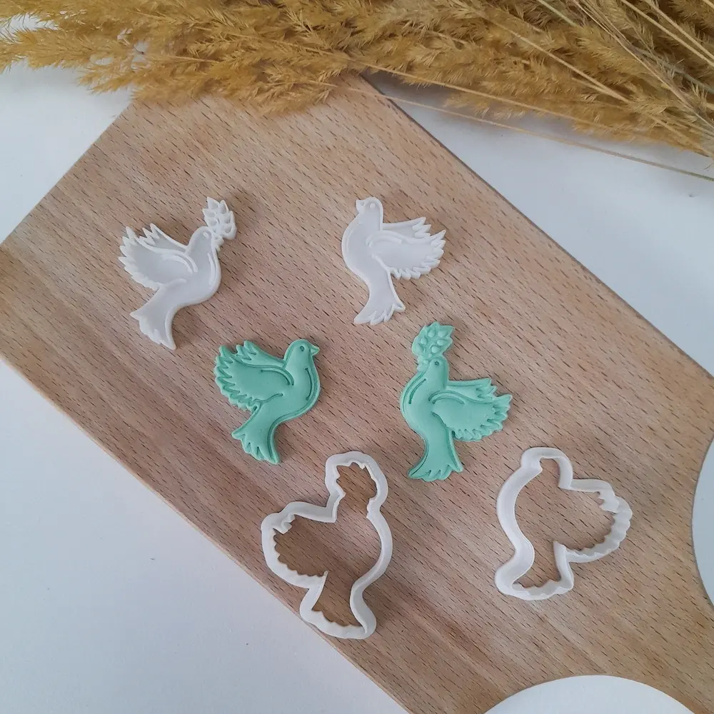 KREATIVNI SLATKIŠI Modla za kolače i ukrase Par golubova, 6 cm, 2 komada, Bela