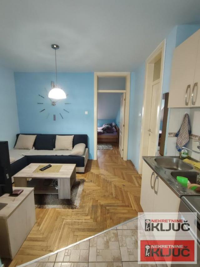 PODBARA, 32m2, Dvosoban-duplex, Polunamešten