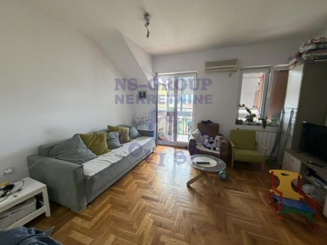 Odličan dvosoban stan na Bulevaru Evrope!