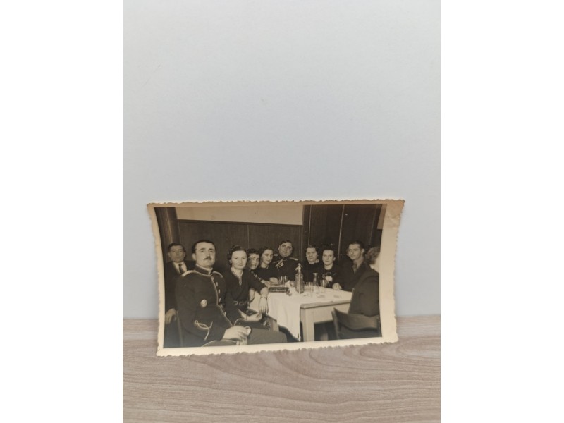 Vintage fotografija dame i gospoda