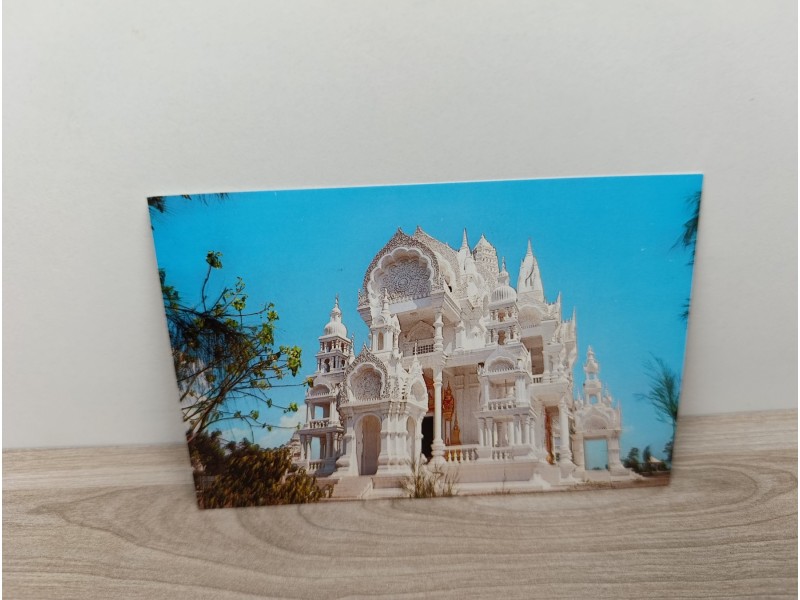 Razglednica Beli hram (Wat Rong Khun) budistički hram