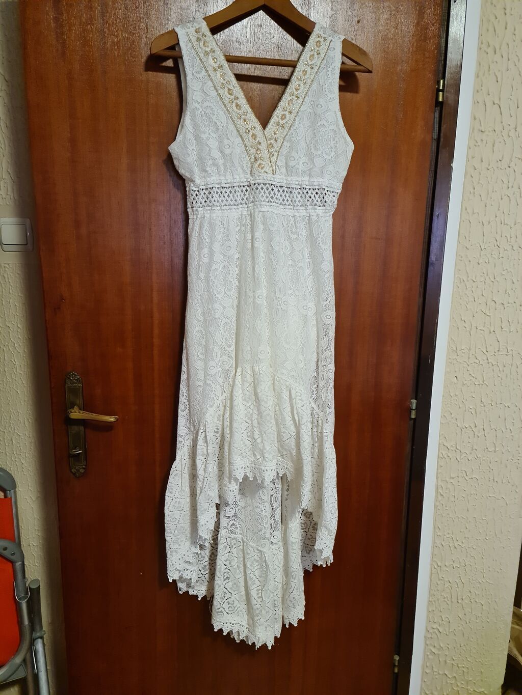 Bela čipkana haljina bez rukava, boho/romantičnog stila. - Materijal