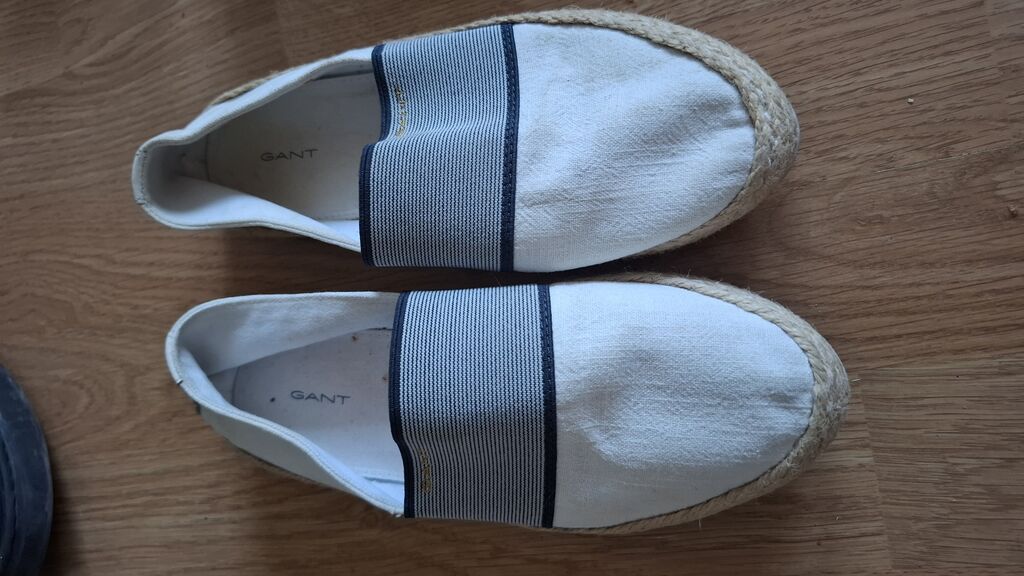 Komplet obuće – 3 para 1) GANT espadrile - Model: slip‑on espadrile -