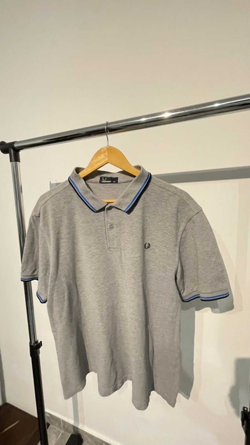 Fred Perry muška polo majica, siva. - Model: klasična polo majica sa