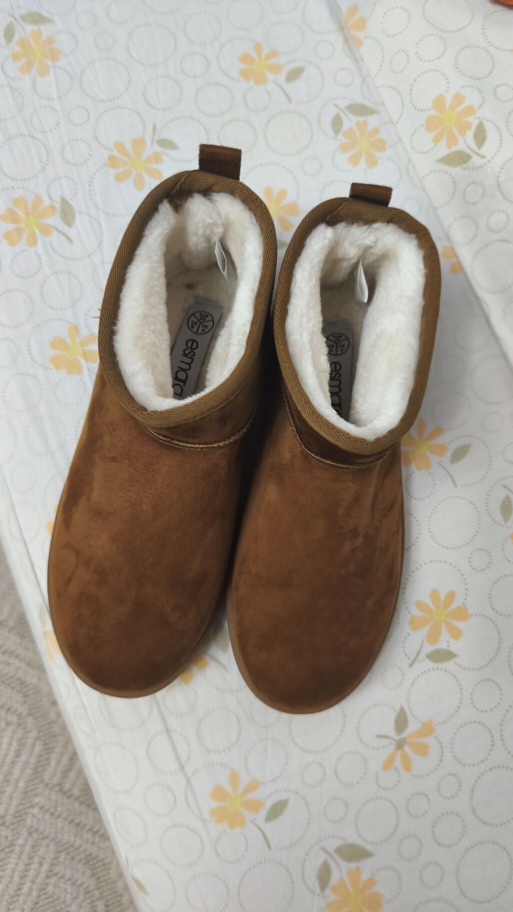 Esmara zimske kućne papuče/ankle čizme - Model: niske, navlačne kućne