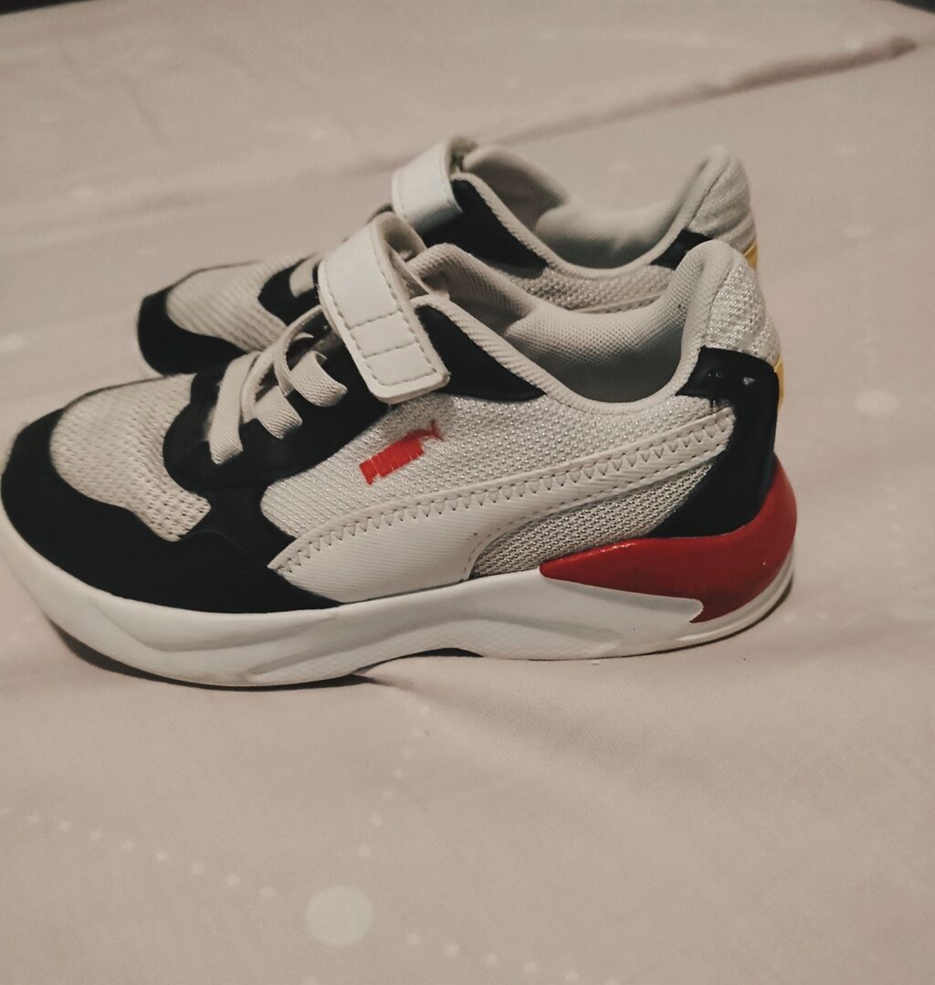 Dečije patike puma, malo nošene, br 31,18.5 dužina gazi sta. Na