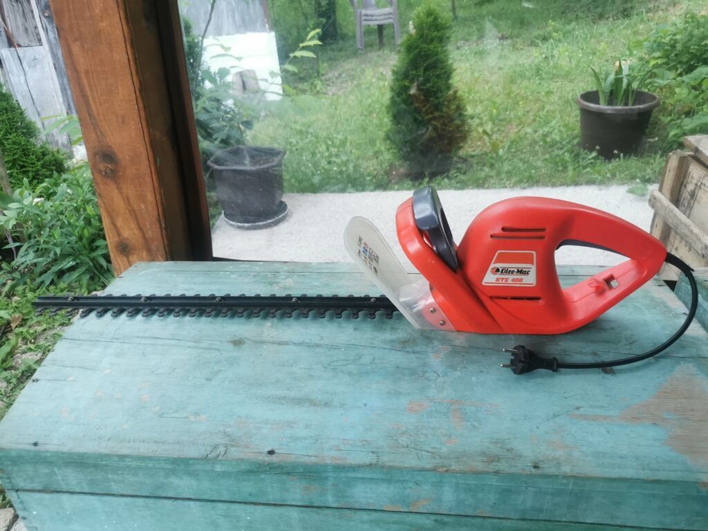 Električne makaze za živu ogradu Oleo-Mac ETE 450 NEISRAVNE ZA DELOVE