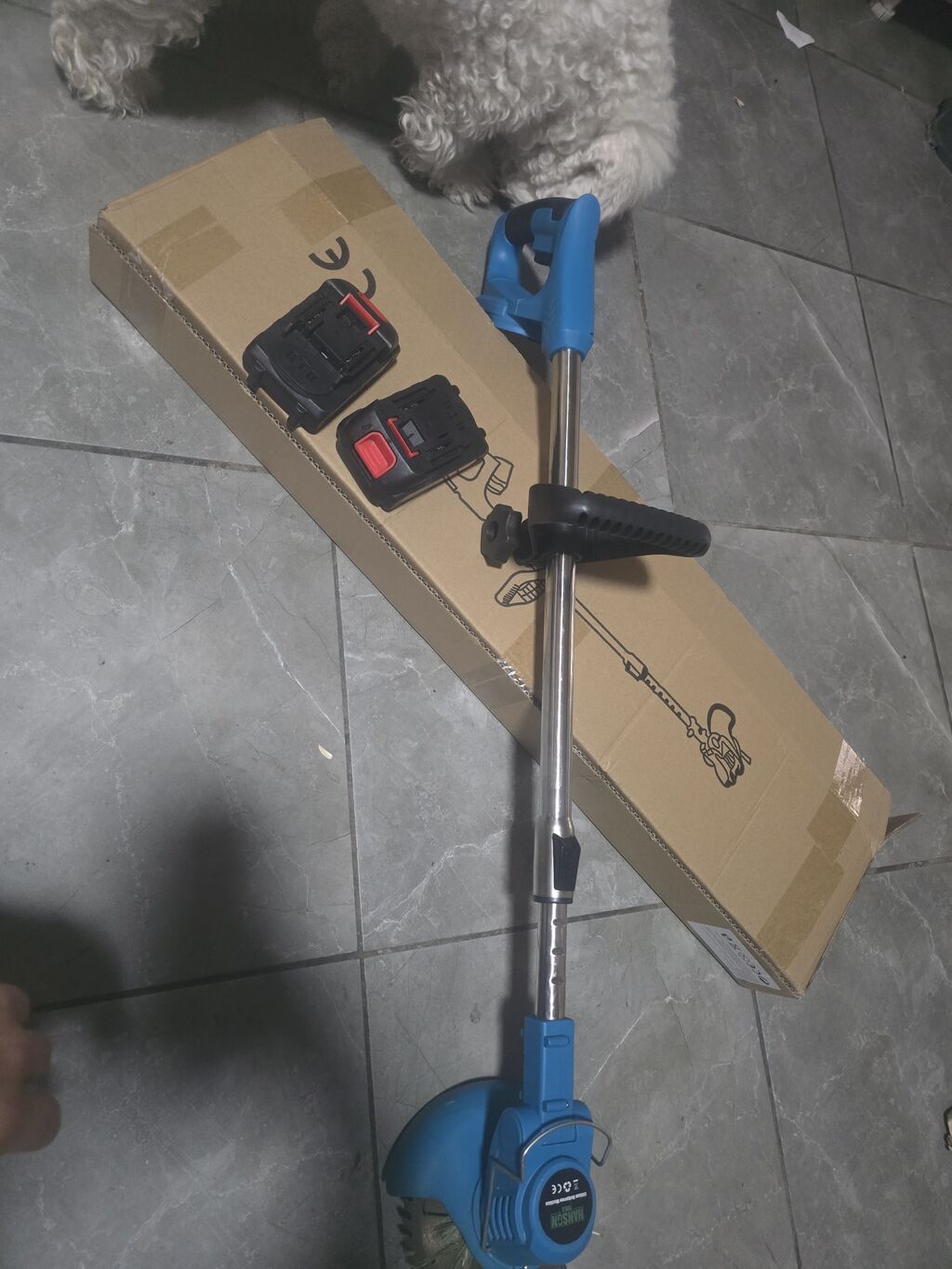 Bežični trimer/čistač korova sa dve baterije - Tip: akumulatorski
