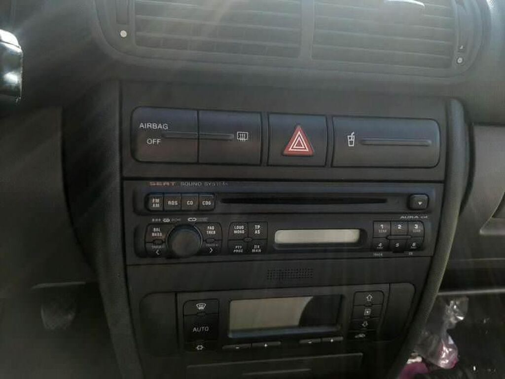 RADIO CD ZA SEAT LEON, TOLEDO | Radio CD za Seata Leon i Toleda