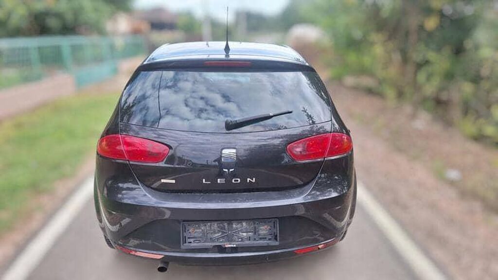 LEON STOP LAMPE ZA SEAT LEON OD 2005. DO 2012. GOD