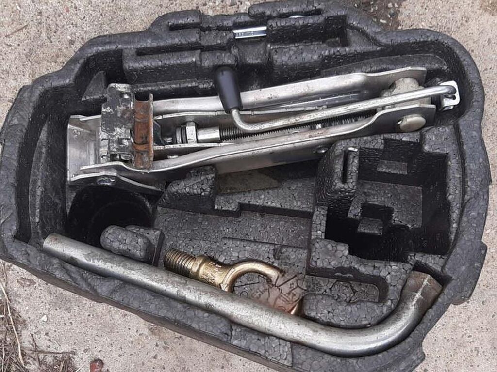 SET ZA ZAMENU TOCKA ZA VOLKSWAGEN GOLF 4 | Set za zamenu tocka VW