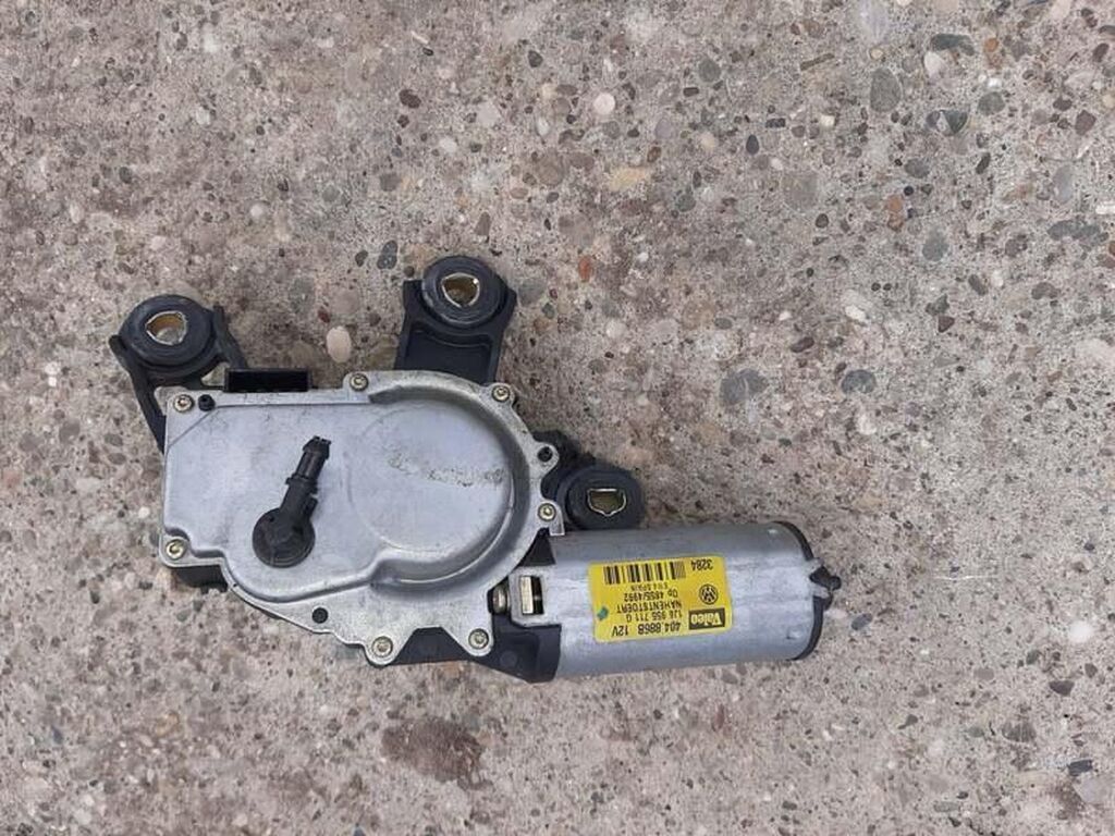 MOTOR BRISACA ZA VOLKSWAGEN GOLF 4 | Motor briza zadnji za Golfa 4