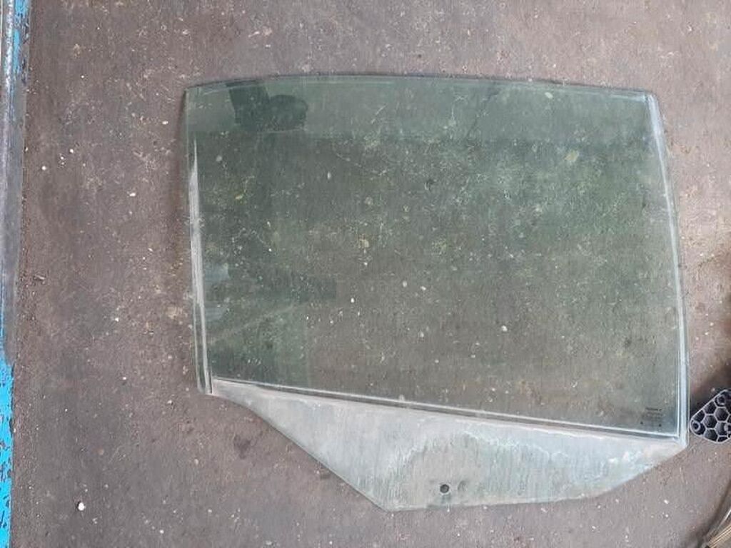 AUTO STAKLO PROZORI ZA SEAT LEON OD 2000. DO 2005. GOD. | Auto