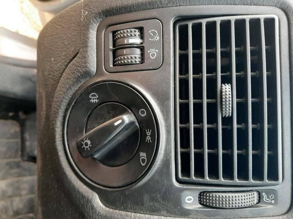 PREKIDAC SVETLA ZA VOLKSWAGEN GOLF 4 | Prekidac svetla za Golfa 4