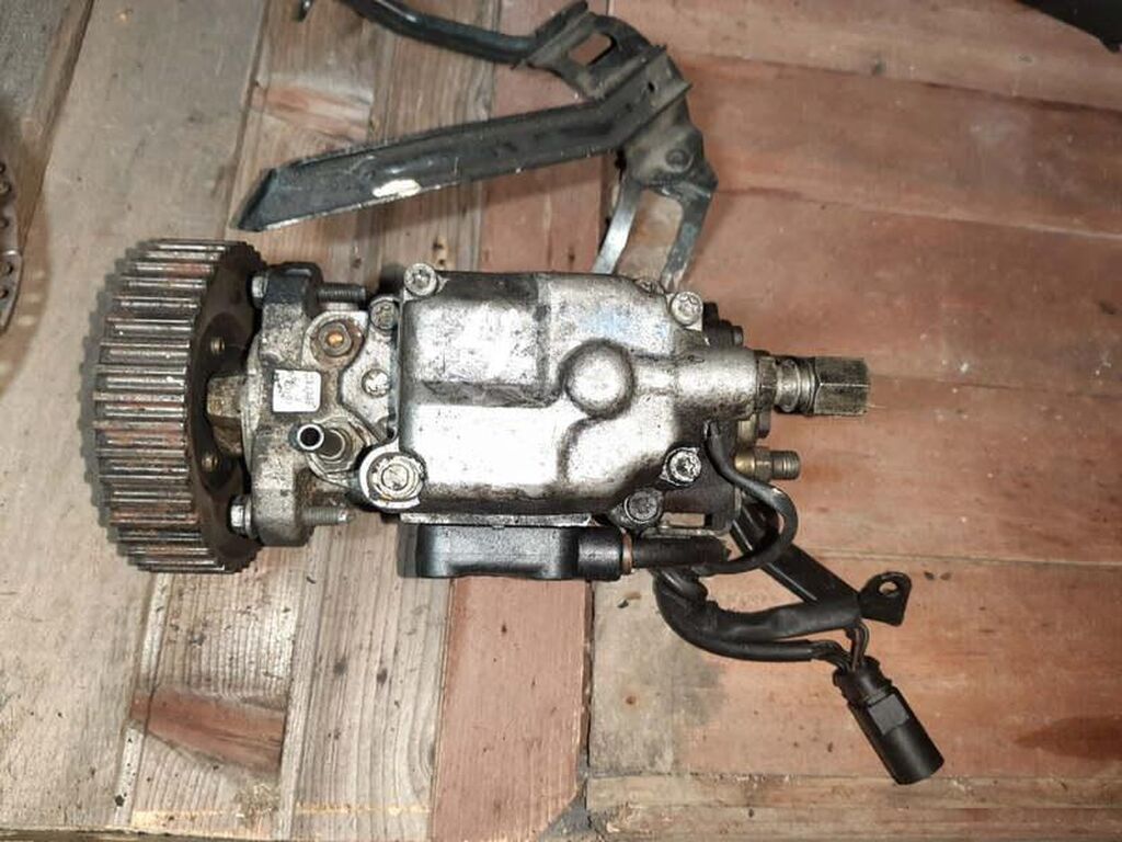 BOSCH PUMPA ZA VOLKSWAGEN GOLF 4 | Bosch pumpa za Golfa 4 1.9 TDI