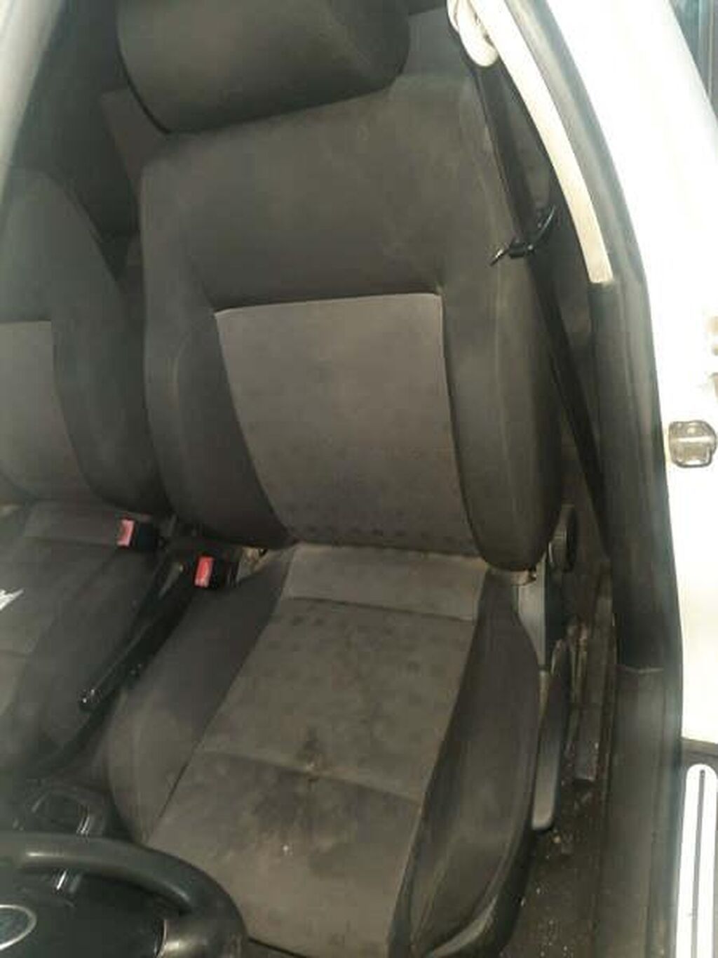 SEDISTA KOMPLET ZA VOLKSWAGEN GOLF 4 | Sedista komplet za Golfa 4