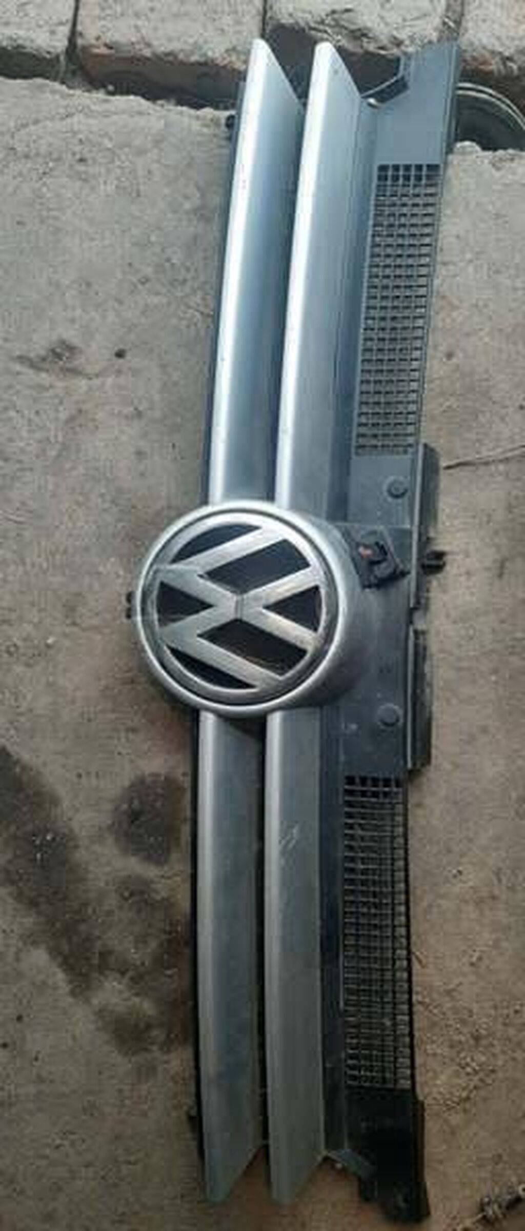 MASKA ZA VOLKSWAGEN GOLF 4 | Maska za Golfa 4 Mogucnost slanja brzom