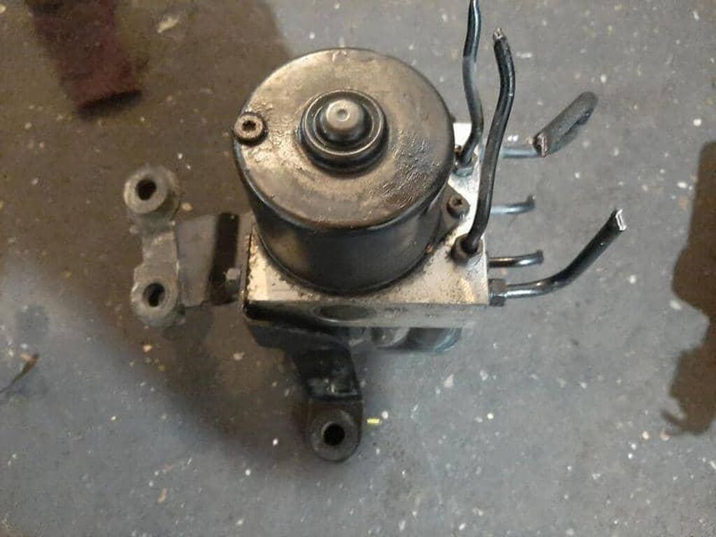 CENTRALA ABS ZA SEAT LEON OD 2001. DO 2005. GOD. | Centrala ABS-a za