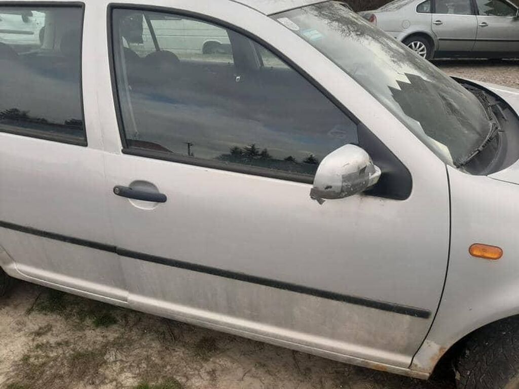 VRATA PREDNJA DESNA ZA VOLKSWAGEN GOLF 4 OD 1998. DO 2005. GOD. |